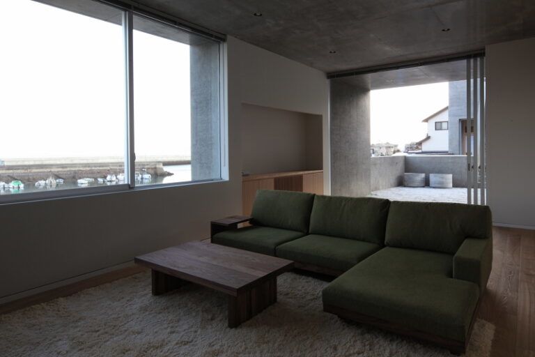 Coastal Concrete House in Japan | Designs & Ideas on Dornob