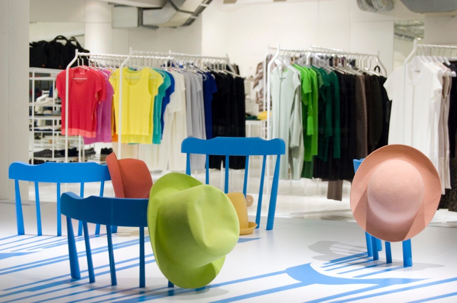2D + 3D Optical Illusion Chairs | Designs & Ideas on Dornob