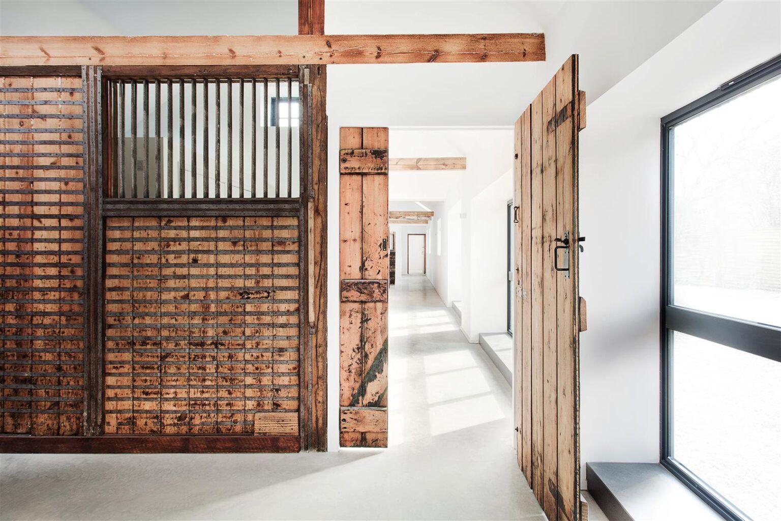 Modern Converted Stable House | Designs & Ideas on Dornob