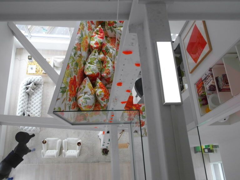 Apartment With Climbing Wall + 4 Story Slide | Designs & Ideas on Dornob