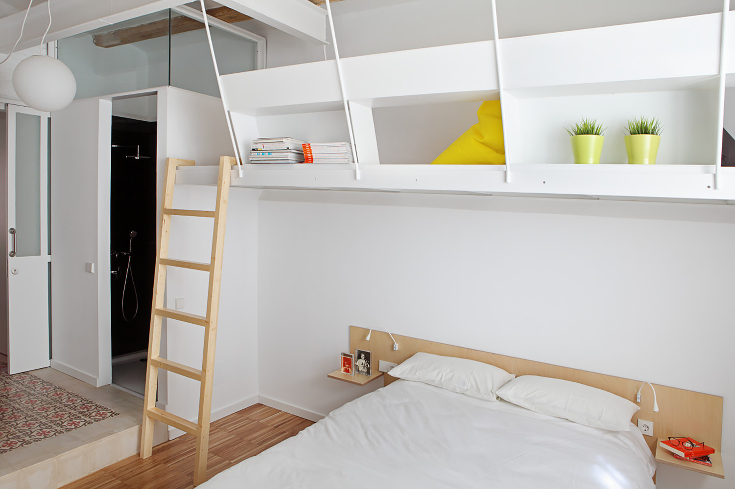 A Cheerful Experiment in Shared Micro-Living in a Barcelona Apartment