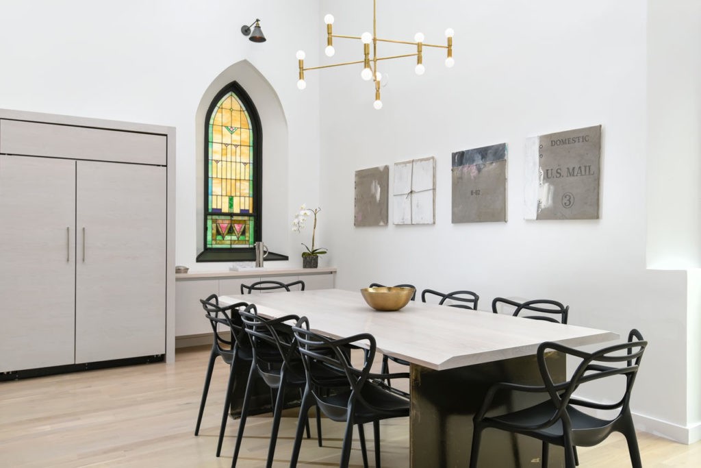 Church Conversion: Chicago Chapel Turned Into Holy Home | Designs ...